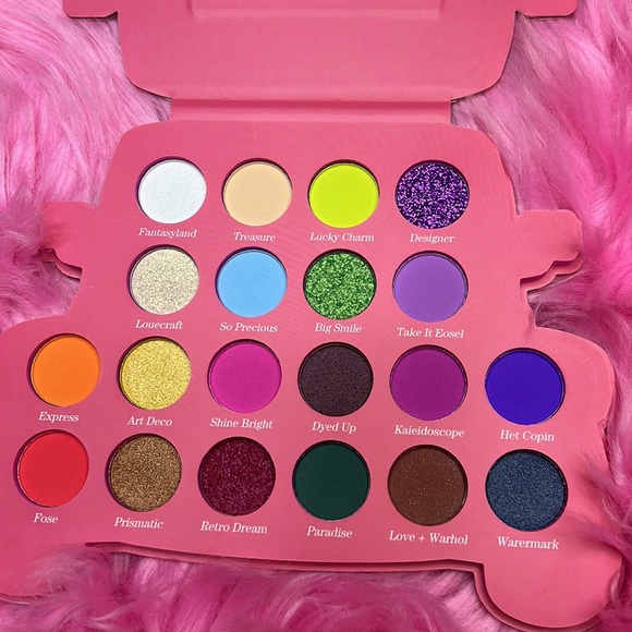 ultramo | Makeup | Ultramo Eyeshadow Palette | Poshmark